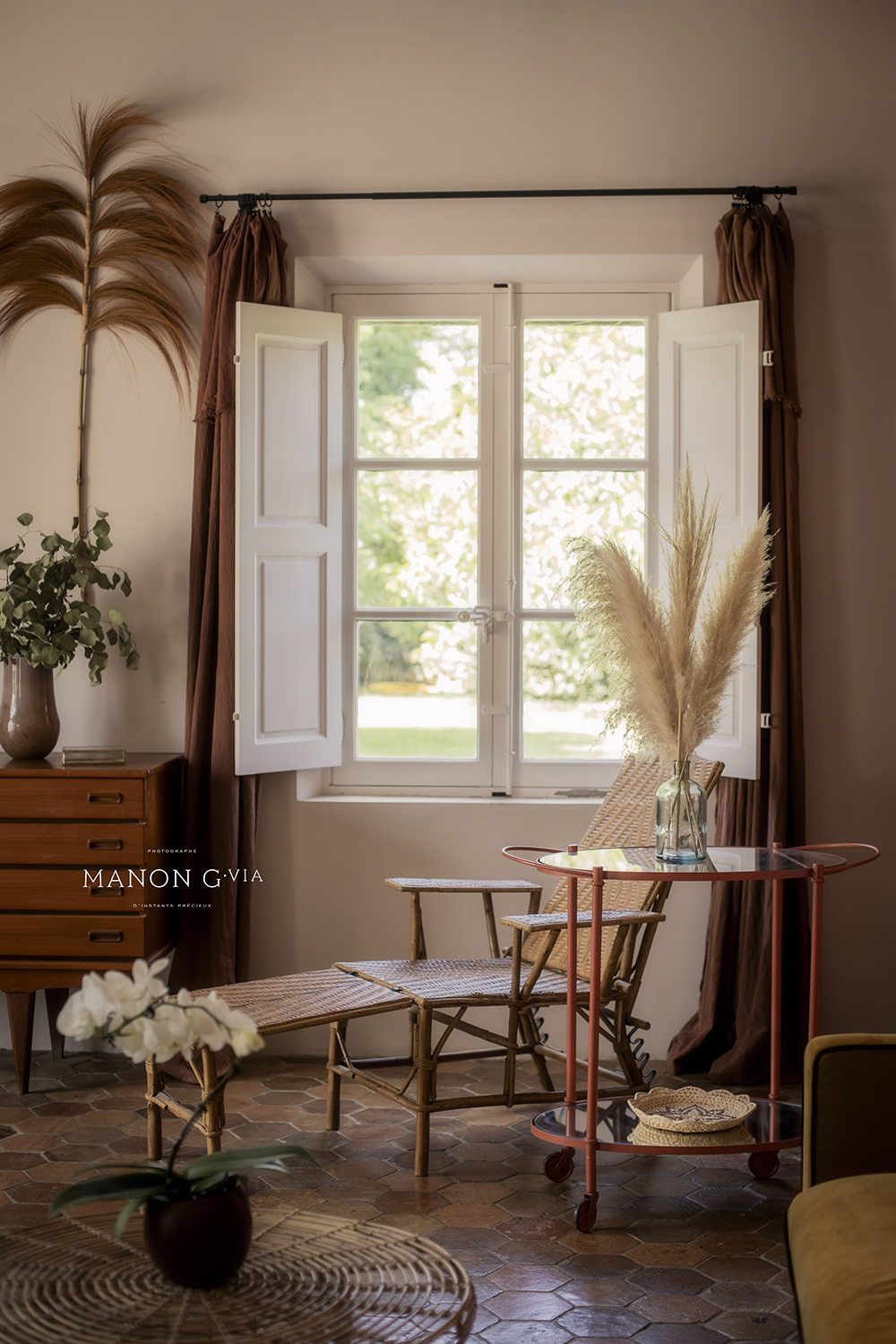 Mariage Ombeline & Jean Baptiste au château de la Garde - Manongvia ...